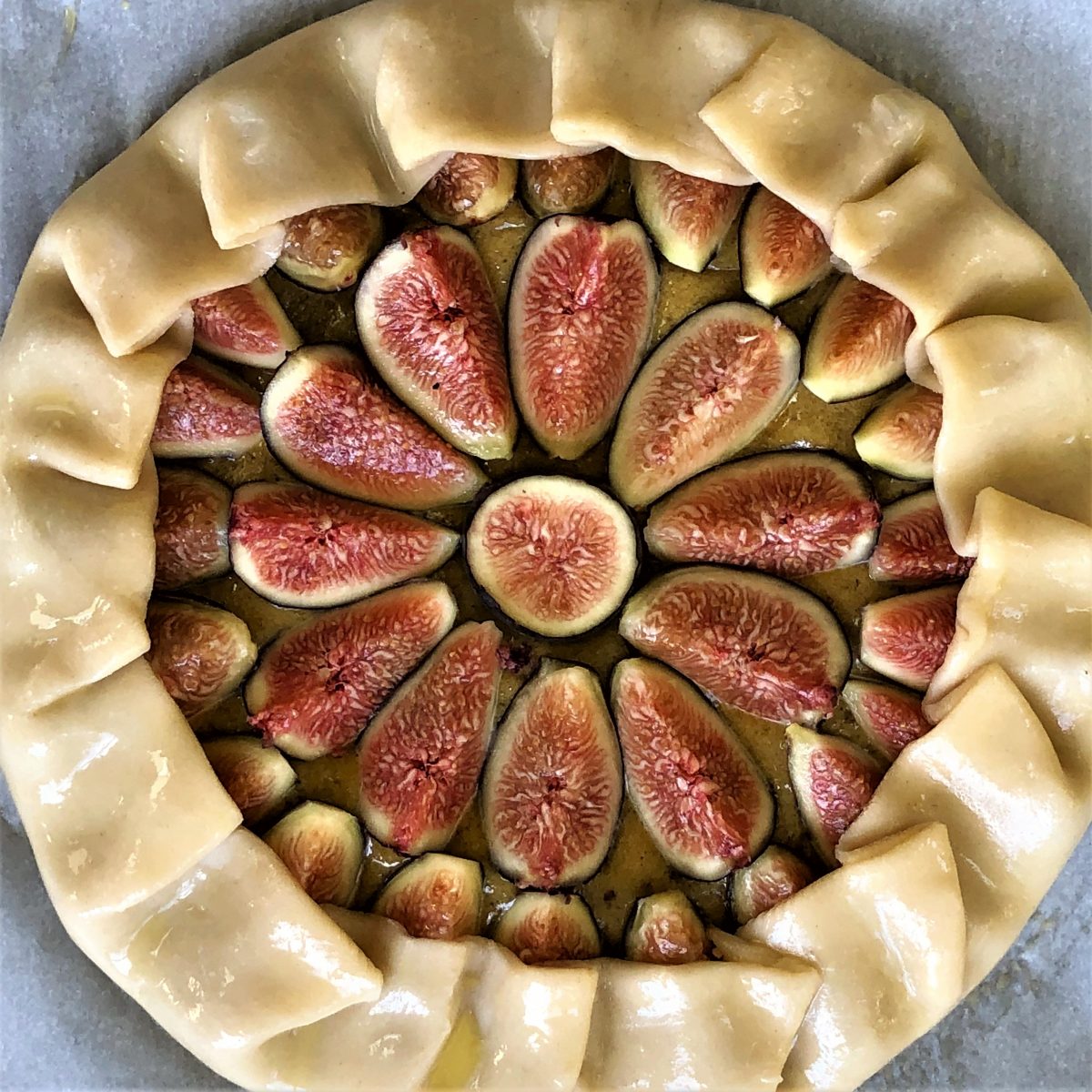 Fresh Fig Tart With Pistachio Datil Pepper Cream Filling Recipe